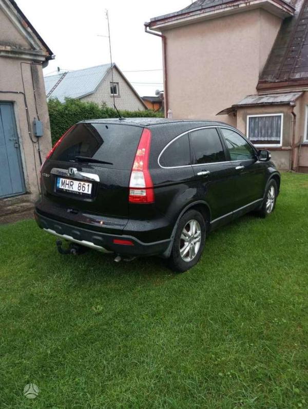 Honda CR-V 2009 Kelmė vietnē Melns Honda CR-V 2009 Kelmė, ar dzinēja tilpumu 2.20 L un nobraukumu 323 tūkst. km par 4900 €, foto 5 vietnē AUTOMOTO.COM.LV
