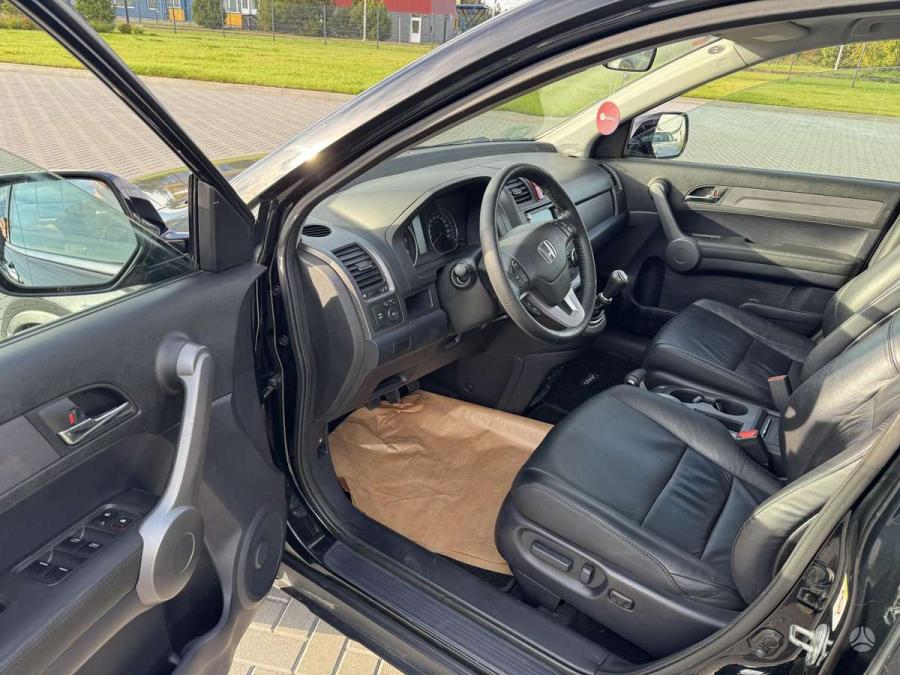 Melns Honda CR-V 2009 Telšiai, ar dzinēja tilpumu 2.20 L un nobraukumu 276 tūkst. km par 5300 €, foto 12 vietnē AUTOMOTO.COM.LV