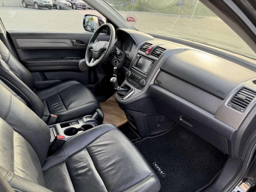Melns Honda CR-V 2009 Telšiai, ar dzinēja tilpumu 2.20 L un nobraukumu 276 tūkst. km par 5300 €, foto 21 vietnē AUTOMOTO.COM.LV