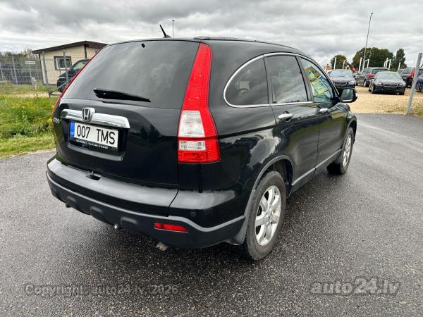 Honda CR-V 2009 Tartu vietnē Melns Honda CR-V 2009 Tartu, ar dzinēja tilpumu 2.20 L un nobraukumu 287 tūkst. km par 5490 €, foto 3 vietnē AUTOMOTO.COM.LV