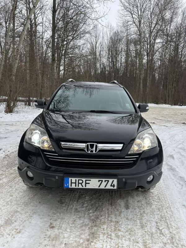 Black Honda CR-V 2010 in Kaisiadorys, with an engine capacity of 2.40 L and mileage of 313 thousand km for 3200 €, photo 3 on AUTOMOTO.COM.LV