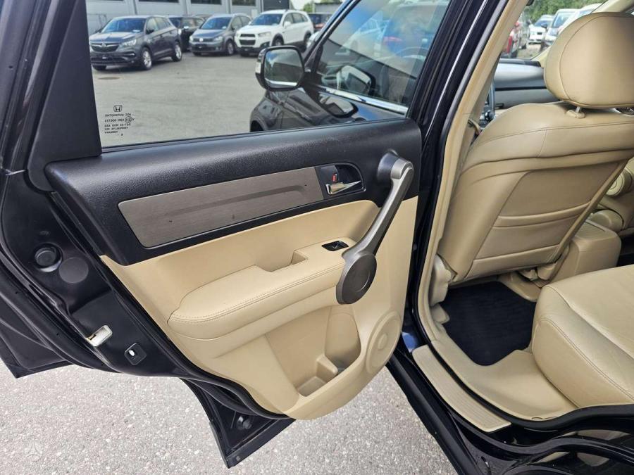 Melns Honda CR-V 2010 Ukmergė, ar dzinēja tilpumu 2.20 L un nobraukumu 280 tūkst. km par 5650 €, foto 8 vietnē AUTOMOTO.COM.LV