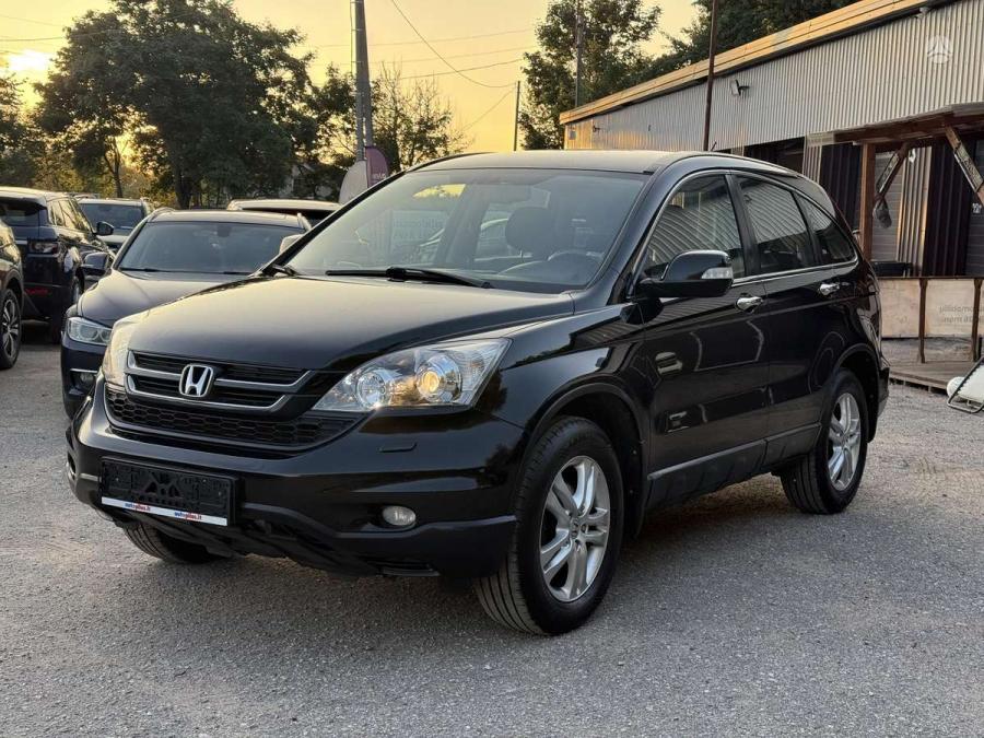 Melns Honda CR-V 2010 Šauļi, ar dzinēja tilpumu 2.20 L un nobraukumu 324 tūkst. km par 5999 €, foto 5 vietnē AUTOMOTO.COM.LV