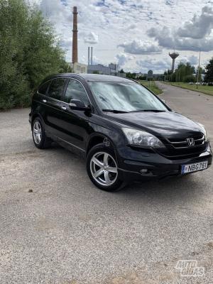 Black Honda CR-V 2010 in Kaisiadorys, with an engine capacity of 2.20 L and mileage of 278 thousand km for 6500 €, photo  on AUTOMOTO.COM.LV
