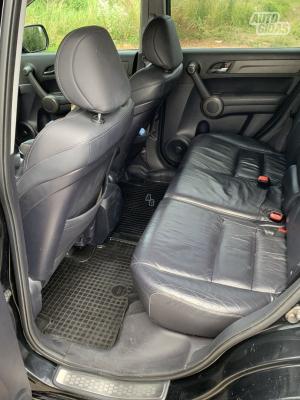 Melns Honda CR-V 2010 Kaišiadorys, ar dzinēja tilpumu 2.20 L un nobraukumu 278 tūkst. km par 6500 €, foto 6 vietnē AUTOMOTO.COM.LV