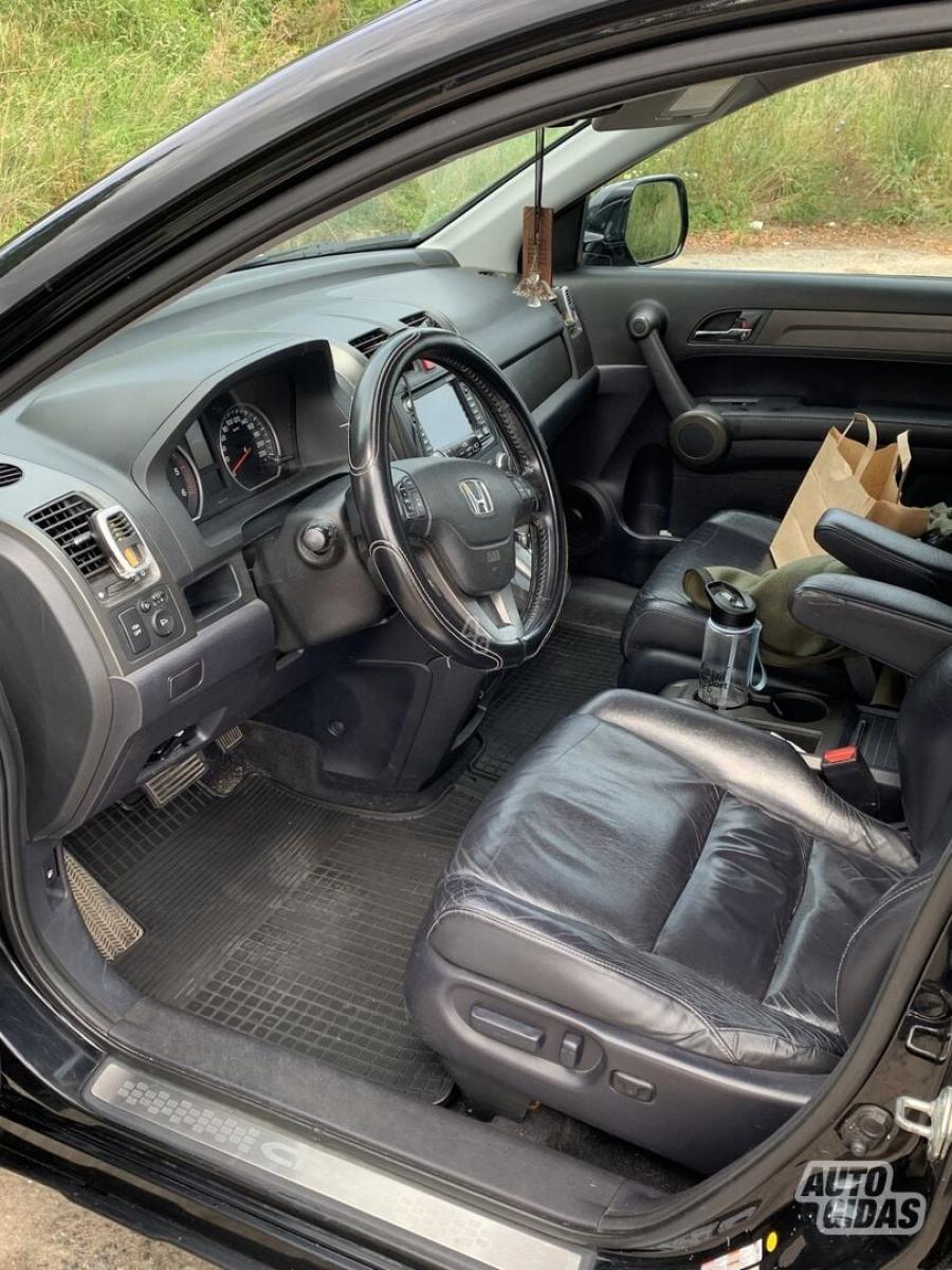 Melns Honda CR-V 2010 Kaišiadorys, ar dzinēja tilpumu 2.20 L un nobraukumu 278 tūkst. km par 6500 €, foto 7 vietnē AUTOMOTO.COM.LV
