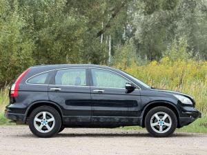 Black Honda CR-V 2010 in Kaunas, with an engine capacity of 2.20 L and mileage of 282 thousand km for 6900 €, photo 5 on AUTOMOTO.COM.LV
