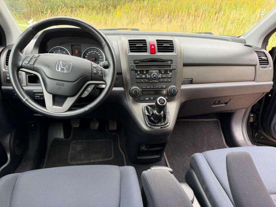 Black Honda CR-V 2010 in Kaunas, with an engine capacity of 2.20 L and mileage of 282 thousand km for 6900 €, photo 9 on AUTOMOTO.COM.LV