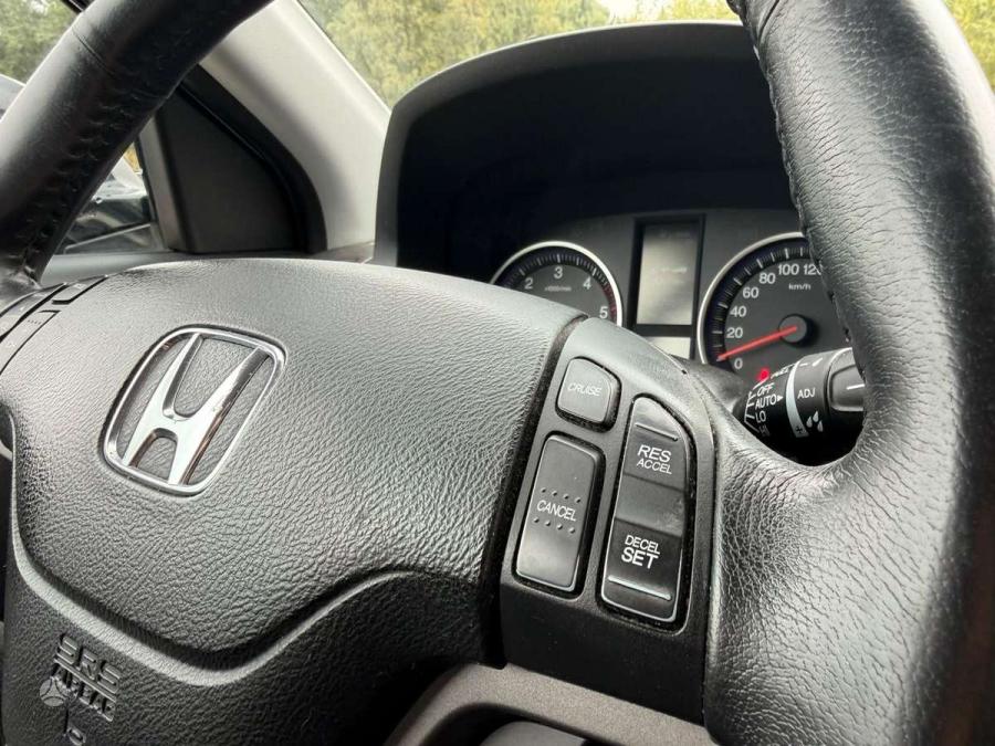 Black Honda CR-V 2010 in Kaunas, with an engine capacity of 2.20 L and mileage of 282 thousand km for 6900 €, photo 16 on AUTOMOTO.COM.LV