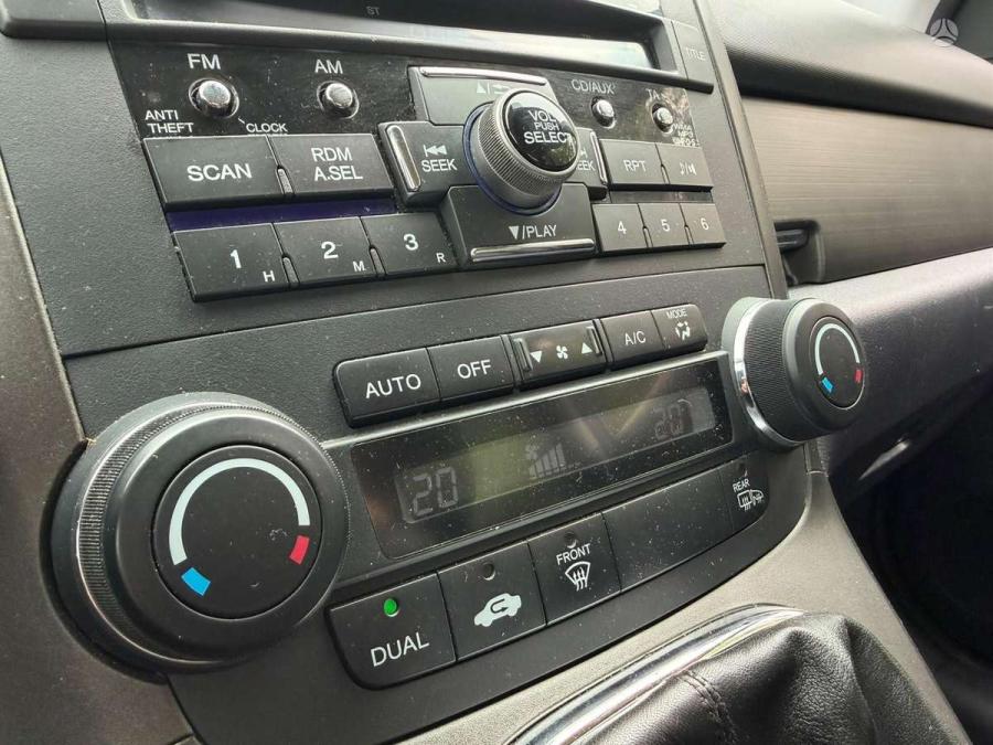 Black Honda CR-V 2010 in Kaunas, with an engine capacity of 2.20 L and mileage of 282 thousand km for 6900 €, photo 17 on AUTOMOTO.COM.LV