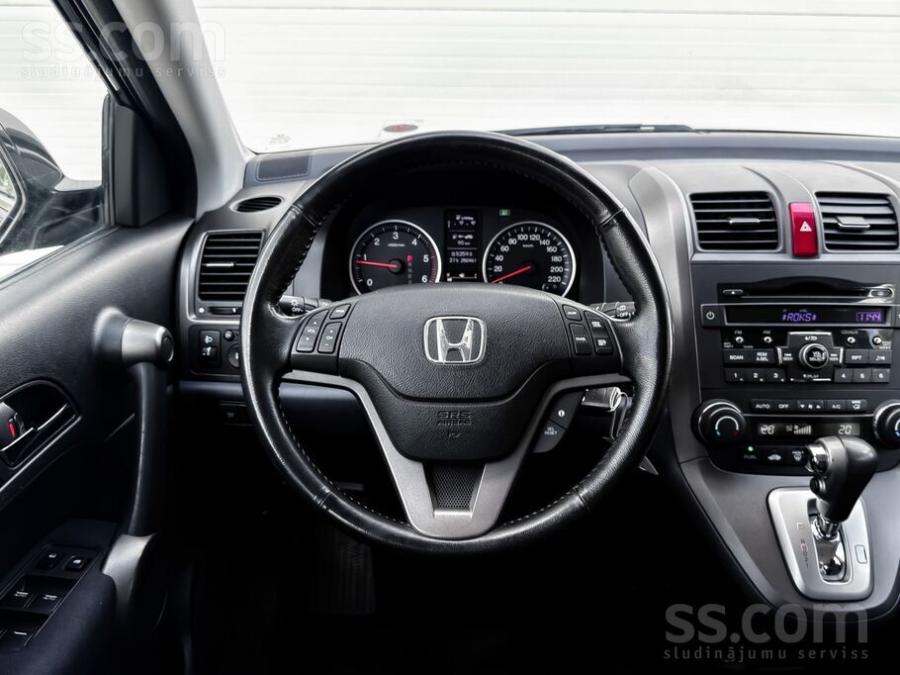 Melns Honda CR-V 2010 Rīga, ar dzinēja tilpumu 2.20 L un nobraukumu 0 tūkst. km par 7490 €, foto 23 vietnē AUTOMOTO.COM.LV