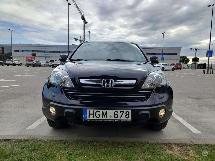 Melns Honda CR-V 2010 Viļņa, ar dzinēja tilpumu 2.40 L un nobraukumu 135 tūkst. km par 8800 €, foto 4 vietnē AUTOMOTO.COM.LV