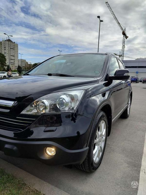 Melns Honda CR-V 2010 Viļņa, ar dzinēja tilpumu 2.40 L un nobraukumu 135 tūkst. km par 8800 €, foto 7 vietnē AUTOMOTO.COM.LV