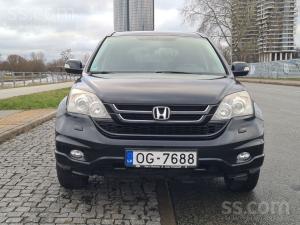 Melns Honda CR-V 2011 Rīga, ar dzinēja tilpumu 2.20 L un nobraukumu 183 tūkst. km par 9800 €, foto 2 vietnē AUTOMOTO.COM.LV
