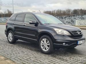 Melns Honda CR-V 2011 Rīga, ar dzinēja tilpumu 2.20 L un nobraukumu 183 tūkst. km par 9800 €, foto 3 vietnē AUTOMOTO.COM.LV