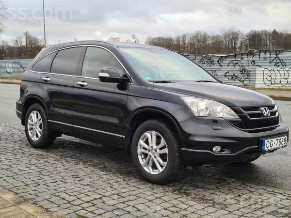Melns Honda CR-V 2011 Rīga, ar dzinēja tilpumu 2.20 L un nobraukumu 183 tūkst. km par 9800 €, foto 2 vietnē AUTOMOTO.COM.LV
