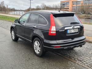 Melns Honda CR-V 2011 Rīga, ar dzinēja tilpumu 2.20 L un nobraukumu 183 tūkst. km par 9800 €, foto 5 vietnē AUTOMOTO.COM.LV
