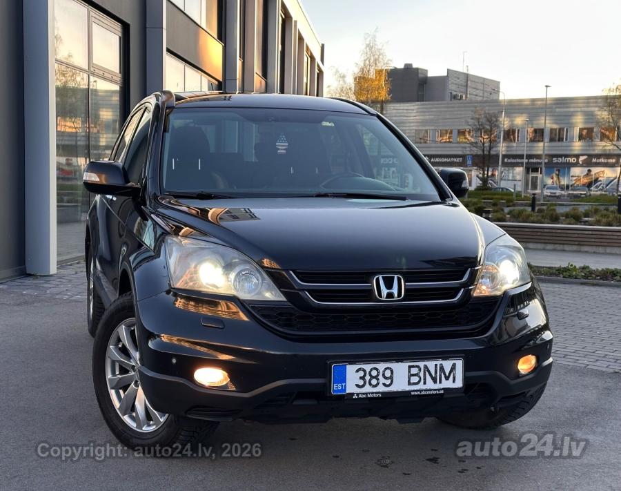 Melns Honda CR-V 2011 Tallina, ar dzinēja tilpumu 2.20 L un nobraukumu 311 tūkst. km par 7990 €, foto 5 vietnē AUTOMOTO.COM.LV