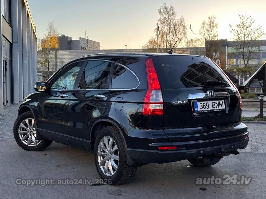 Melns Honda CR-V 2011 Tallina, ar dzinēja tilpumu 2.20 L un nobraukumu 311 tūkst. km par 7990 €, foto 12 vietnē AUTOMOTO.COM.LV