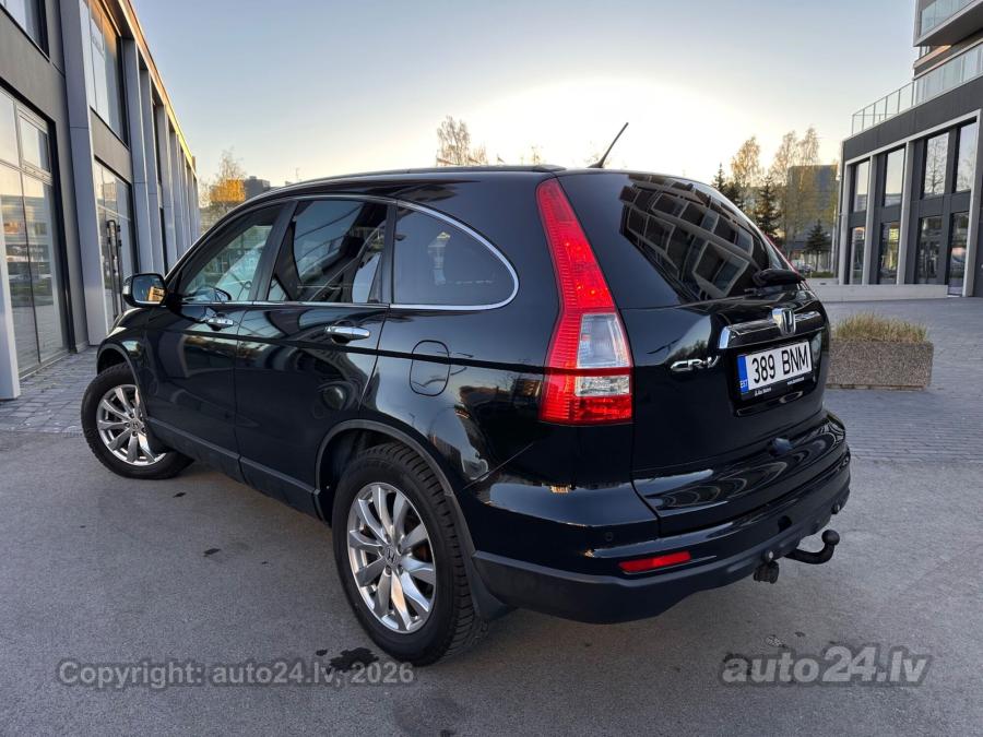 Melns Honda CR-V 2011 Tallina, ar dzinēja tilpumu 2.20 L un nobraukumu 311 tūkst. km par 7990 €, foto 13 vietnē AUTOMOTO.COM.LV