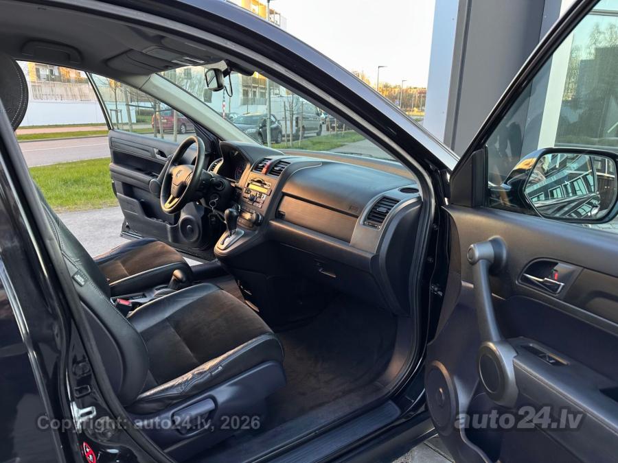 Melns Honda CR-V 2011 Tallina, ar dzinēja tilpumu 2.20 L un nobraukumu 311 tūkst. km par 7990 €, foto 18 vietnē AUTOMOTO.COM.LV