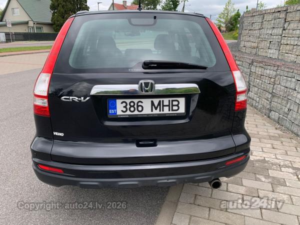 Black Honda CR-V 2011 in Tallinn, with an engine capacity of 2.00 L and mileage of 144 thousand km for 7900 €, photo 6 on AUTOMOTO.COM.LV