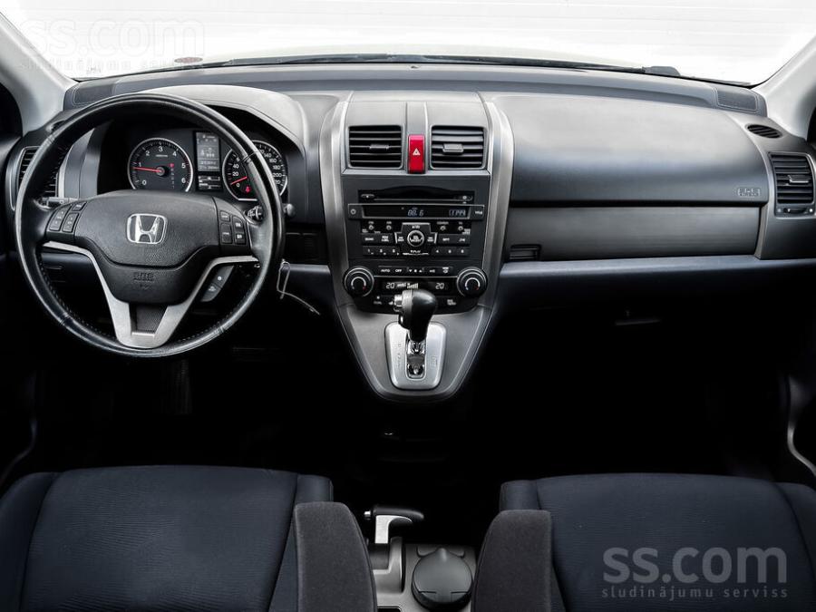 Black Honda CR-V 2011 in Riga, with an engine capacity of 2.20 L and mileage of 0 thousand km for 7990 €, photo 23 on AUTOMOTO.COM.LV