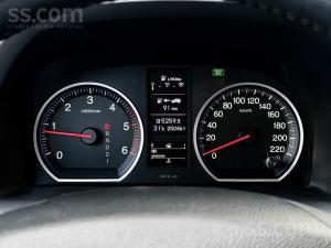 Black Honda CR-V 2011 in Riga, with an engine capacity of 2.20 L and mileage of 0 thousand km for 7990 €, photo 25 on AUTOMOTO.COM.LV