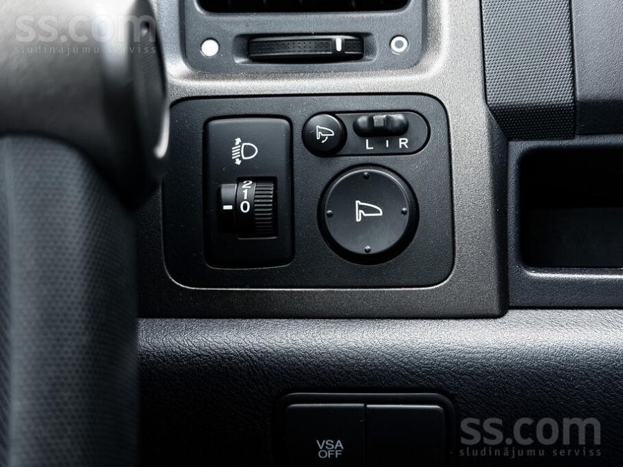 Black Honda CR-V 2011 in Riga, with an engine capacity of 2.20 L and mileage of 0 thousand km for 7990 €, photo 26 on AUTOMOTO.COM.LV