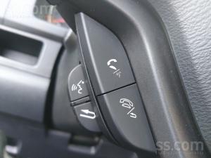 Black Honda CR-V 2011 in Riga, with an engine capacity of 2.20 L and mileage of 205 thousand km for 7950 €, photo 9 on AUTOMOTO.COM.LV