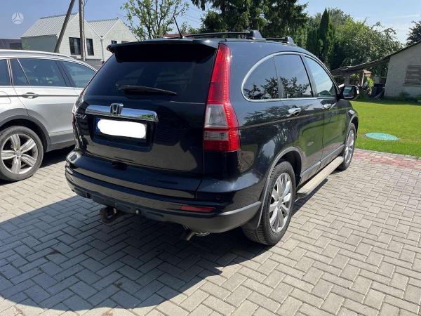 Melns Honda CR-V 2011 Viļņa, ar dzinēja tilpumu 2.20 L un nobraukumu 253 tūkst. km par 7900 €, foto 6 vietnē AUTOMOTO.COM.LV