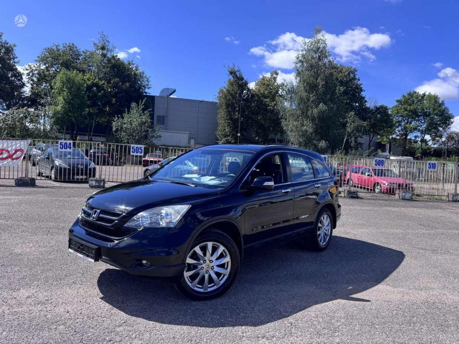 Black Honda CR-V 2011 in Alytus, with an engine capacity of 2.20 L and mileage of 235 thousand km for 8300 €, photo 6 on AUTOMOTO.COM.LV