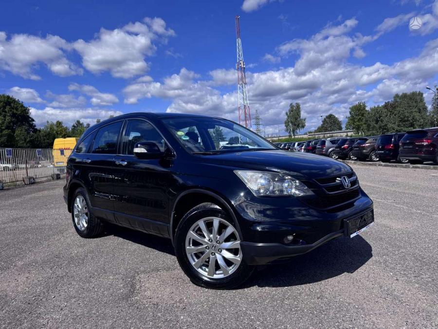 Black Honda CR-V 2011 in Alytus, with an engine capacity of 2.20 L and mileage of 235 thousand km for 8300 €, photo 7 on AUTOMOTO.COM.LV