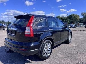 Black Honda CR-V 2011 in Alytus, with an engine capacity of 2.20 L and mileage of 235 thousand km for 8300 €, photo 10 on AUTOMOTO.COM.LV