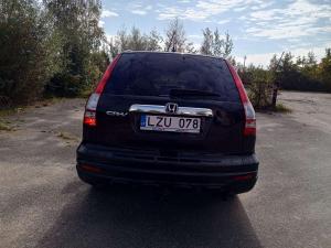 Black Honda CR-V 2011 in Alytus, with an engine capacity of 2.20 L and mileage of 242 thousand km for 7650 €, photo 6 on AUTOMOTO.COM.LV