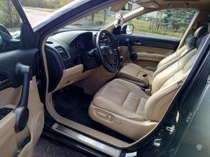 Black Honda CR-V 2011 in Alytus, with an engine capacity of 2.20 L and mileage of 242 thousand km for 7650 €, photo 16 on AUTOMOTO.COM.LV