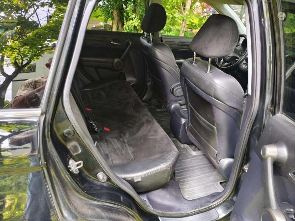 Melns Honda CR-V 2011 Viļņa, ar dzinēja tilpumu 2.20 L un nobraukumu 490 tūkst. km par 4600 €, foto 5 vietnē AUTOMOTO.COM.LV