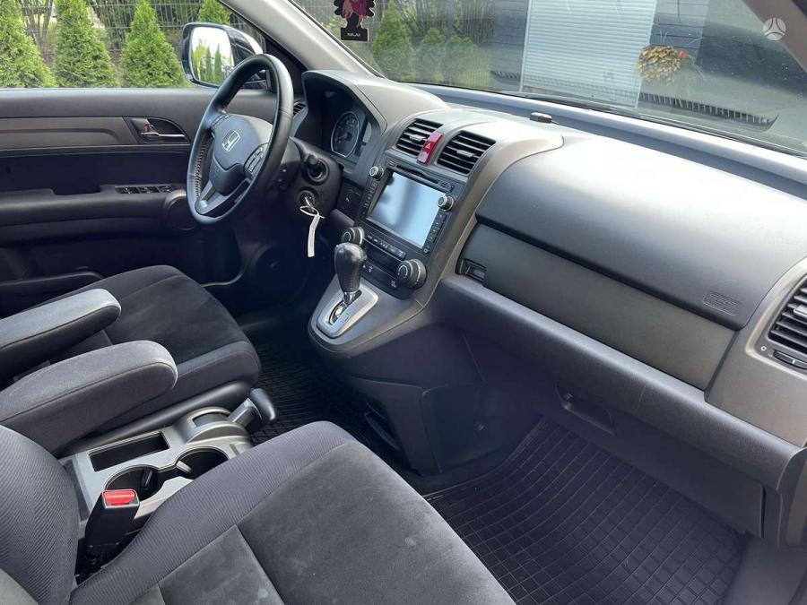 Melns Honda CR-V 2011 Druskininkai, ar dzinēja tilpumu 2.20 L un nobraukumu 231 tūkst. km par 7690 €, foto 17 vietnē AUTOMOTO.COM.LV