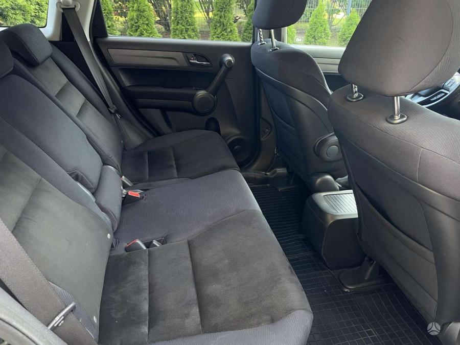 Melns Honda CR-V 2011 Druskininkai, ar dzinēja tilpumu 2.20 L un nobraukumu 231 tūkst. km par 7690 €, foto 19 vietnē AUTOMOTO.COM.LV