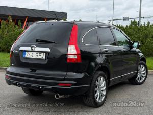 Melns Honda CR-V 2011 Tallina, ar dzinēja tilpumu 2.00 L un nobraukumu 216 tūkst. km par 7500 €, foto 6 vietnē AUTOMOTO.COM.LV