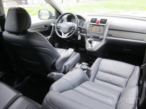 Melns Honda CR-V 2011 Rīga, ar dzinēja tilpumu 2.20 L un nobraukumu 200 tūkst. km par 7780 €, foto 6 vietnē AUTOMOTO.COM.LV