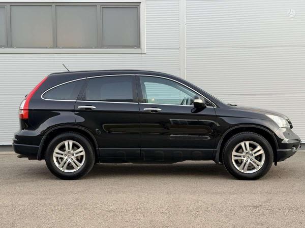 Melns Honda CR-V 2011 Utena, ar dzinēja tilpumu 2.20 L un nobraukumu 331 tūkst. km par 5950 €, foto 11 vietnē AUTOMOTO.COM.LV