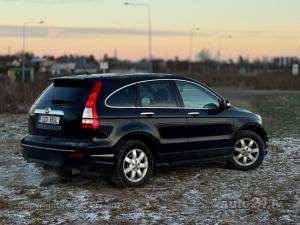 Black Honda CR-V 2012 in Tallinn, with an engine capacity of 2.00 L and mileage of 108 thousand km for 8750 €, photo 5 on AUTOMOTO.COM.LV