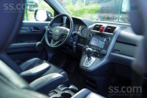 Melns Honda CR-V 2012 Rīga, ar dzinēja tilpumu 2.20 L un nobraukumu 259 tūkst. km par 7190 €, foto 14 vietnē AUTOMOTO.COM.LV