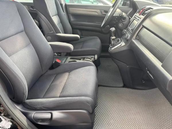 Melns Honda CR-V 2012 Ogre, ar dzinēja tilpumu 2.20 L un nobraukumu 264 tūkst. km par 7100 €, foto 10 vietnē AUTOMOTO.COM.LV