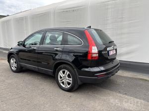Black Honda CR-V 2012 in Ogre, with an engine capacity of 2.20 L and mileage of 264 thousand km for 7100 €, photo 8 on AUTOMOTO.COM.LV