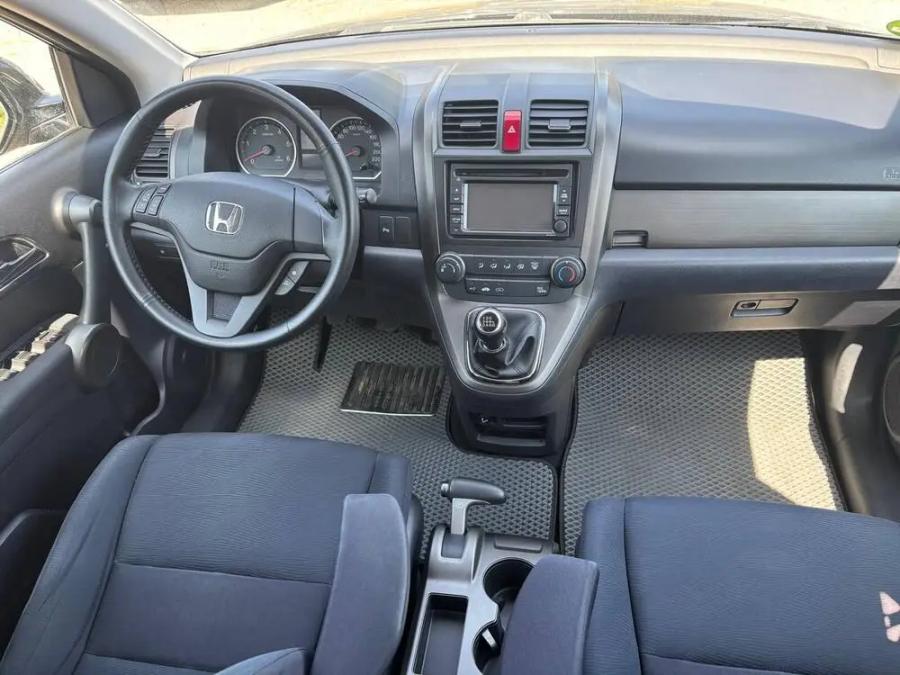 Black Honda CR-V 2012 in Ogre, with an engine capacity of 2.20 L and mileage of 264 thousand km for 7100 €, photo 11 on AUTOMOTO.COM.LV