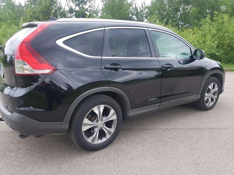 Melns Honda CR-V 2012 Radviliškis, ar dzinēja tilpumu 2.20 L un nobraukumu 278 tūkst. km par 9900 €, foto 9 vietnē AUTOMOTO.COM.LV