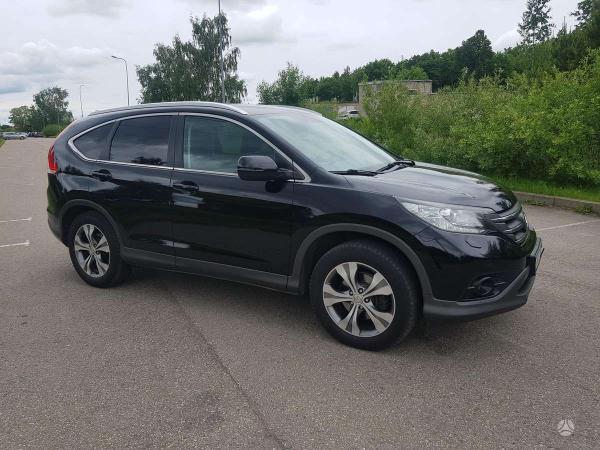 Black Honda CR-V 2012 in Radviliskis, with an engine capacity of 2.20 L and mileage of 278 thousand km for 9900 €, photo 10 on AUTOMOTO.COM.LV
