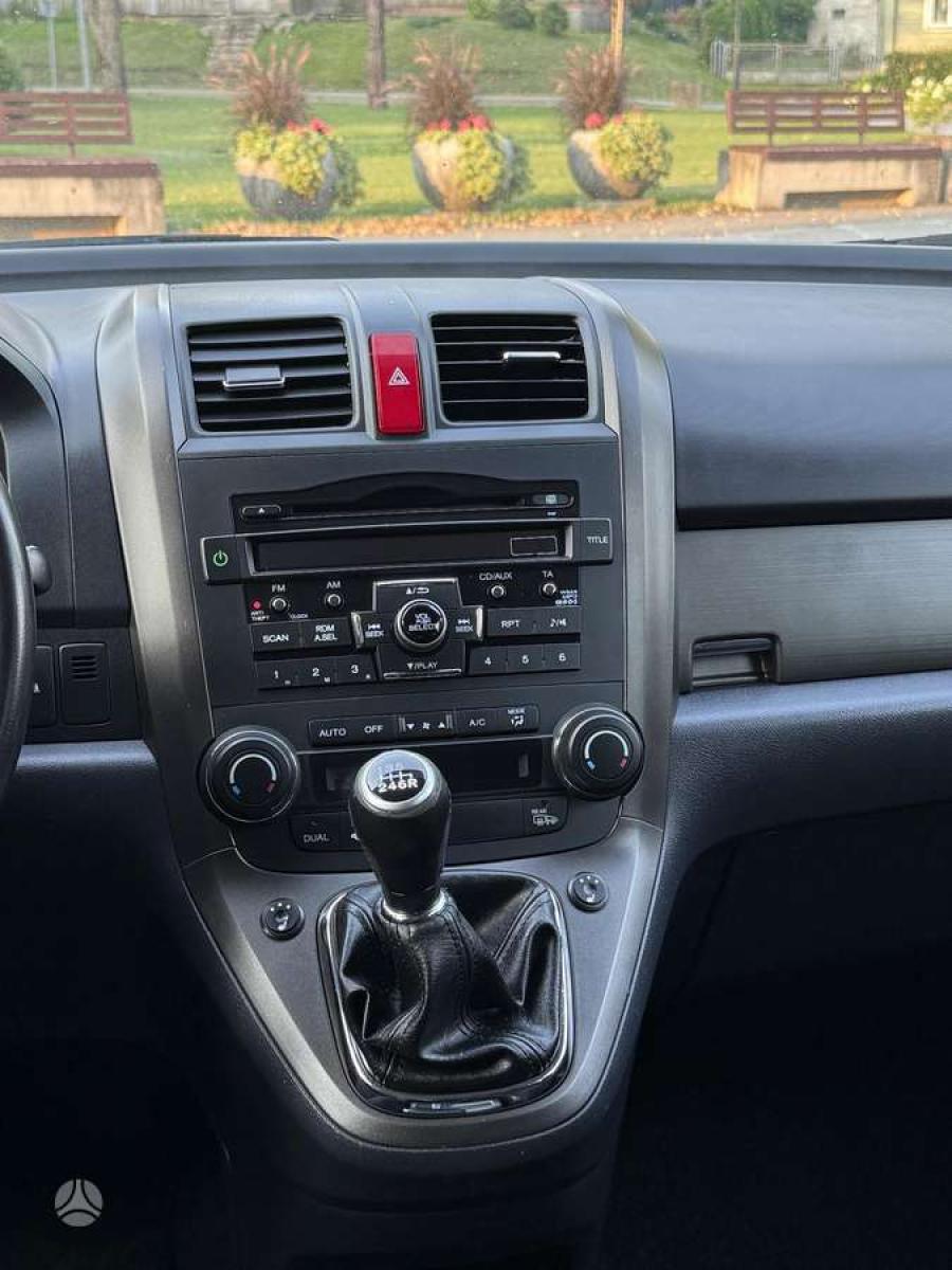 Melns Honda CR-V 2012 Kauņa, ar dzinēja tilpumu 2.20 L un nobraukumu 184 tūkst. km par 7150 €, foto 17 vietnē AUTOMOTO.COM.LV